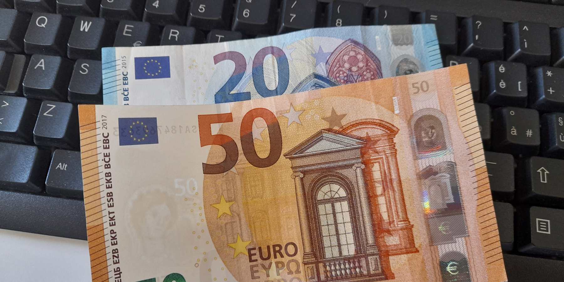 Confirmado: el Banco Central Europeo empieza a retirar los billetes de ...