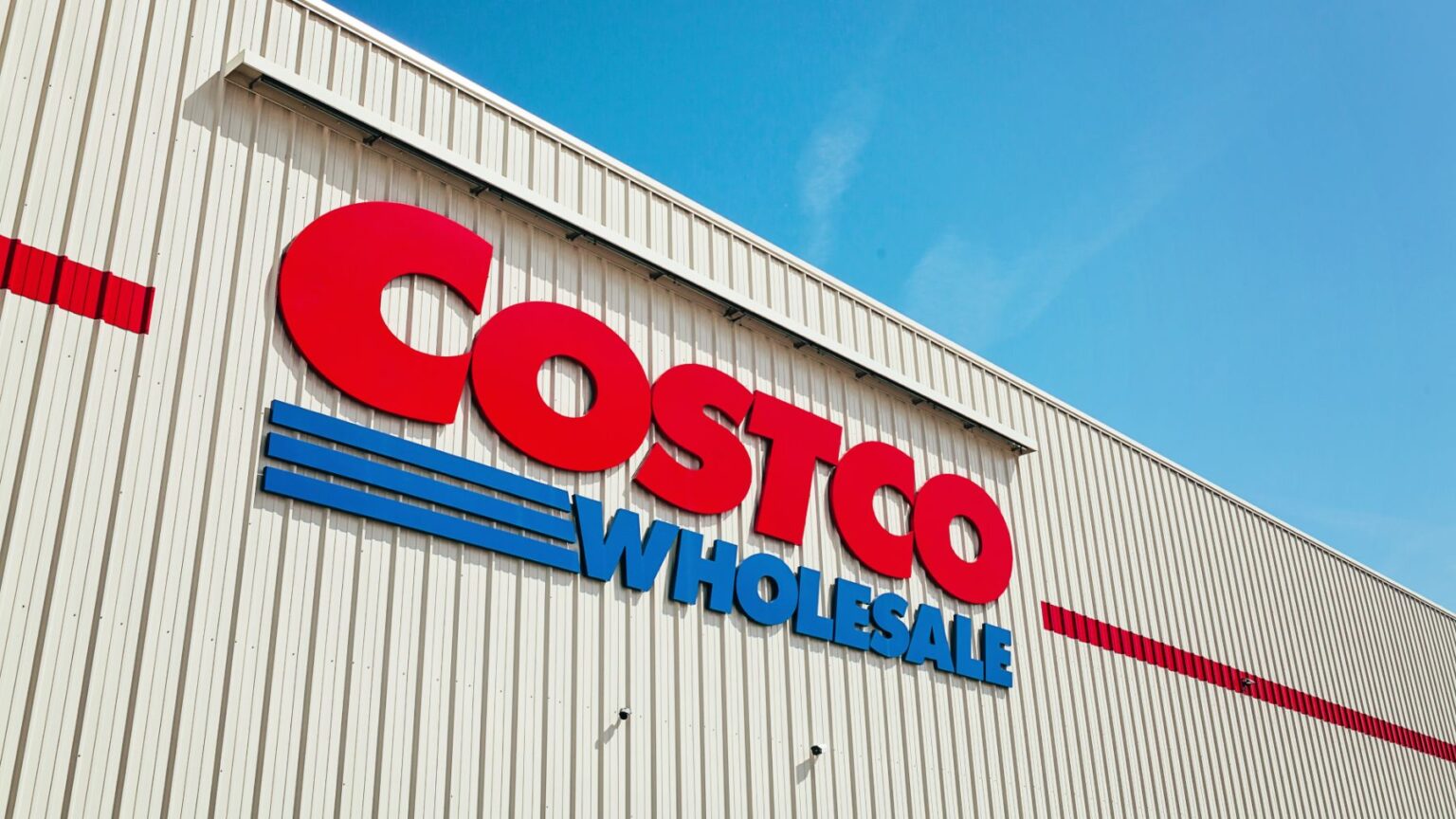 Due to the Independence Day holiday, Costco will close all its stores ...