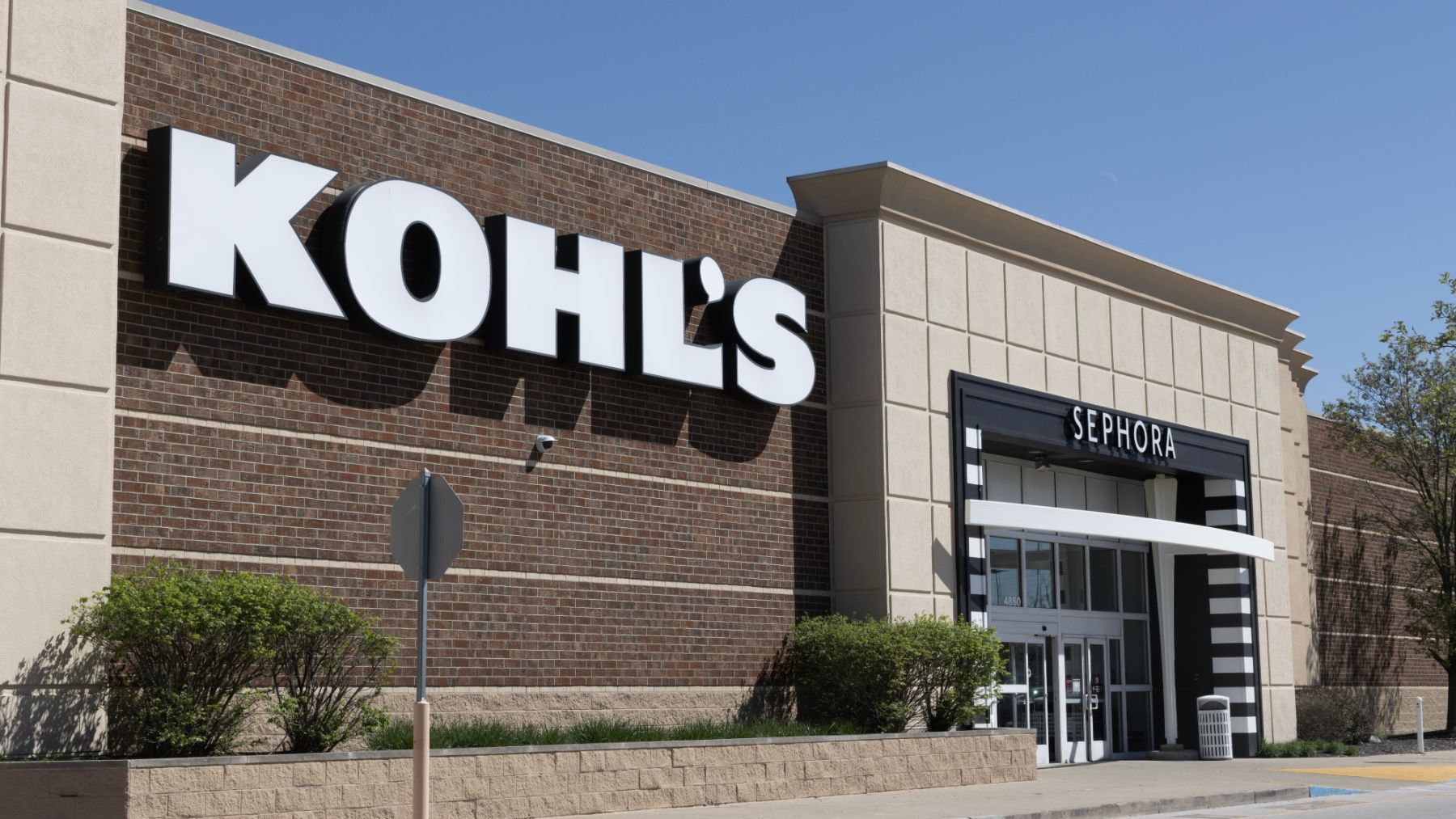 Goodbye Kohl's - it's closing stores and losing customers, but it has ...