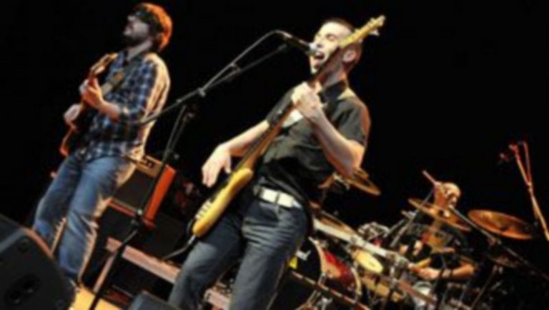 Barón Dandy y Álida y Luna Callejera actúan esta tarde en el Juan Bravo