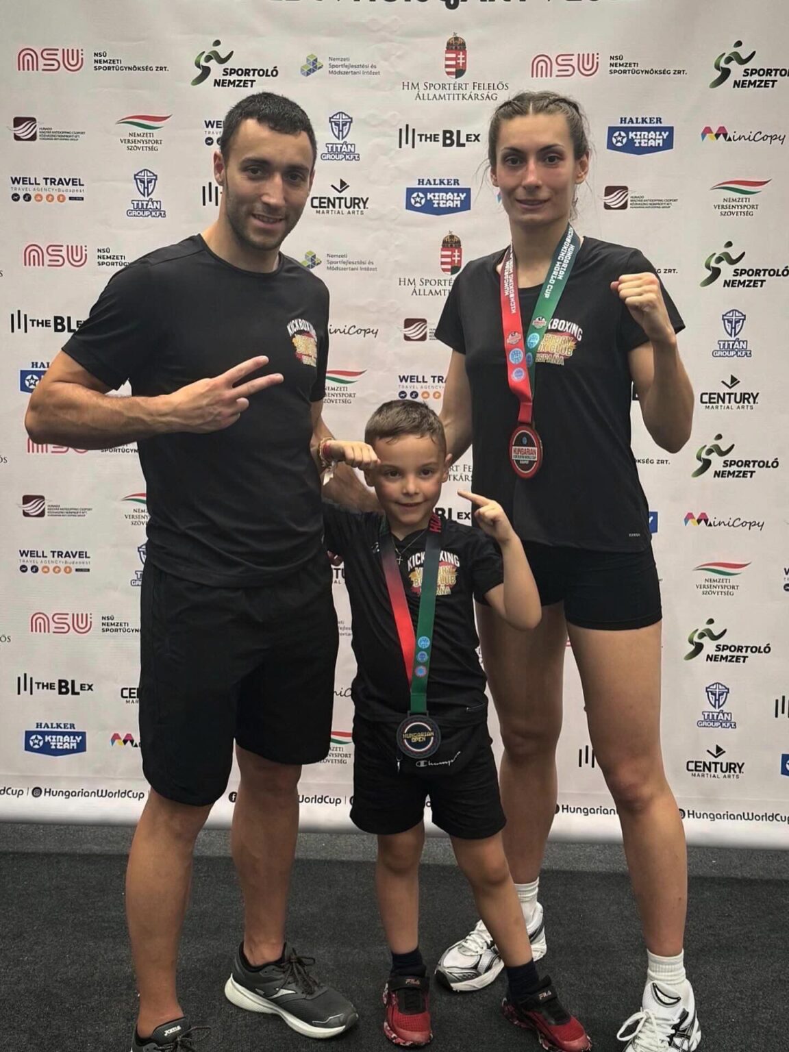 El Club Victoria brilla en la Copa del Mundo de Kickboxing en Hungría