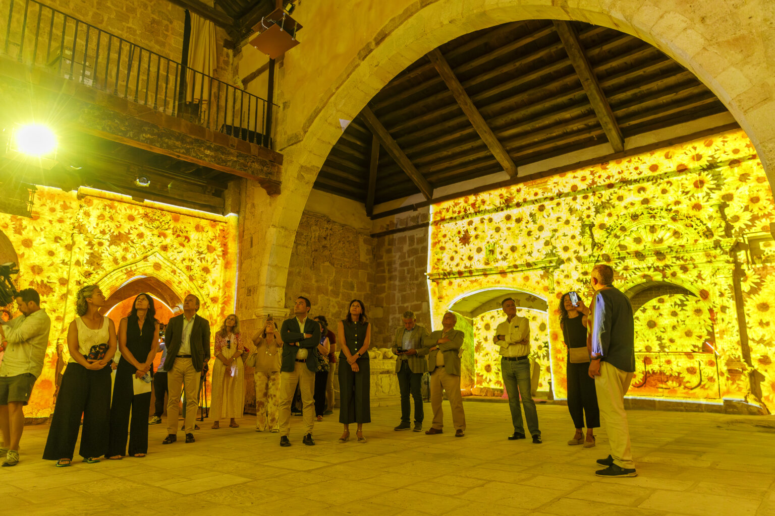 La iglesia de San Miguel de Ayllón ofrece una experiencia audiovisual ...
