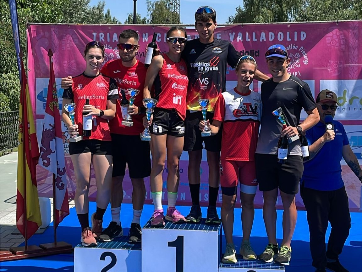 Marina Muñoz revalida su título en el XXVII Triatlón de Valladolid